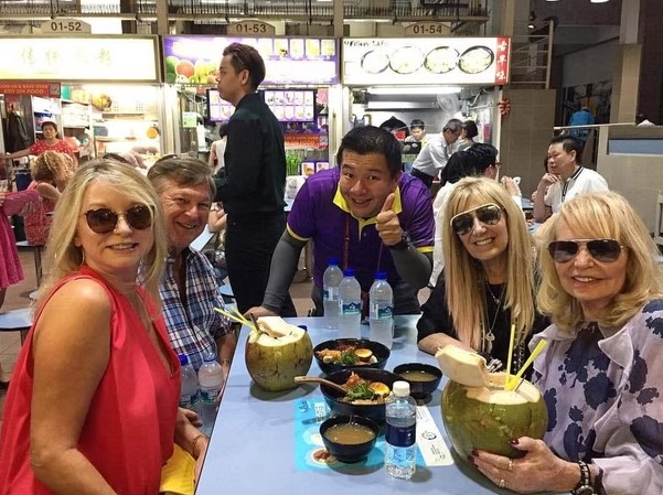 Michelin & Local Hawker Food Tour (3.5Hours) - GoSingapore